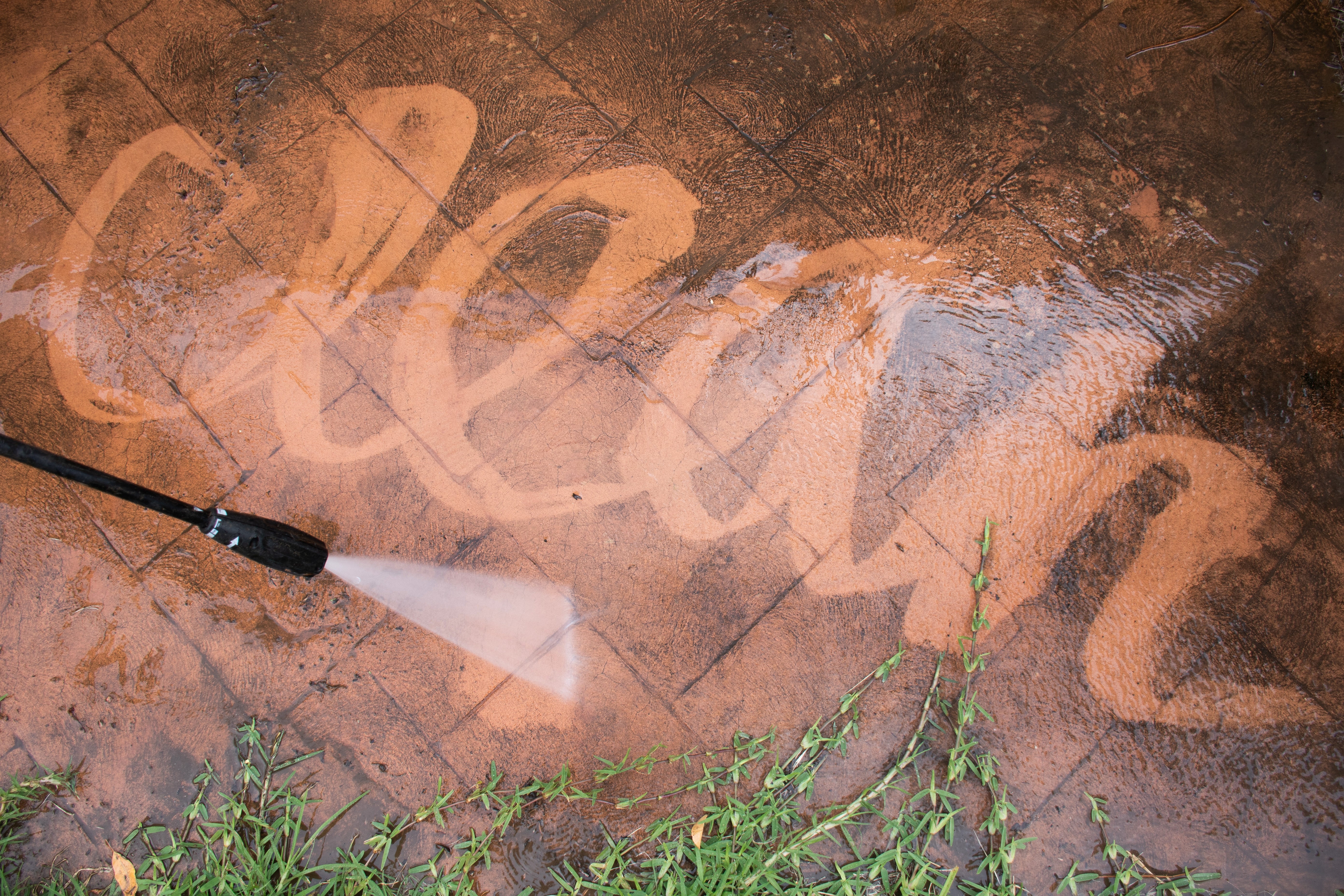 Outdoor Cleaning Products – Marine Park Hardware